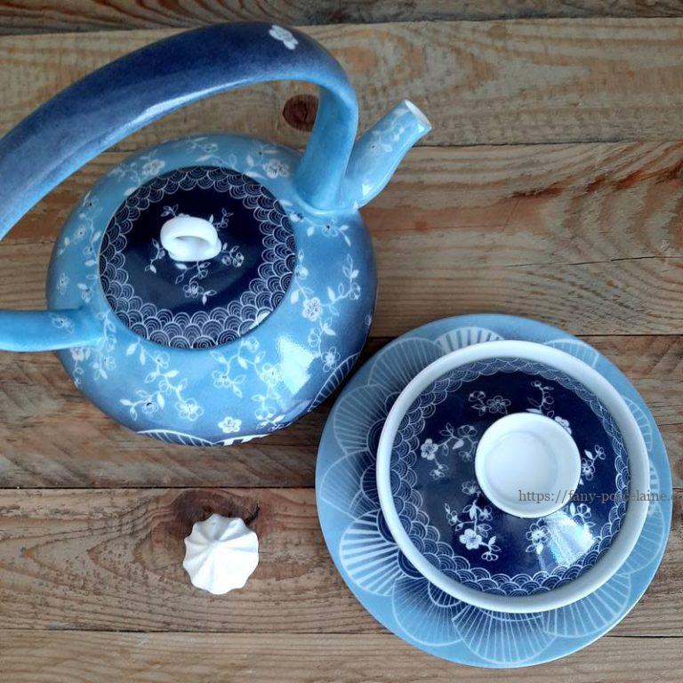 La Vague bleue, tasse à thé en porcelaine inspiré de Hokusai